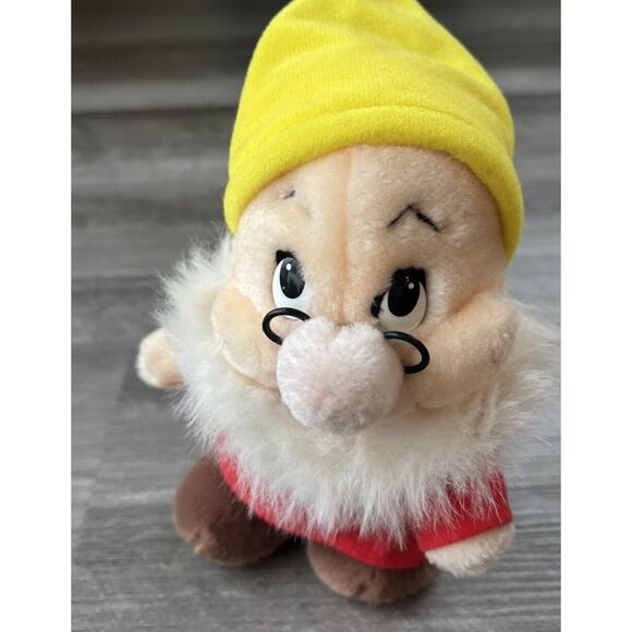 Disney | Toys | Disney Vintage Doc Dwarf Plush Snow White And The Seven ...